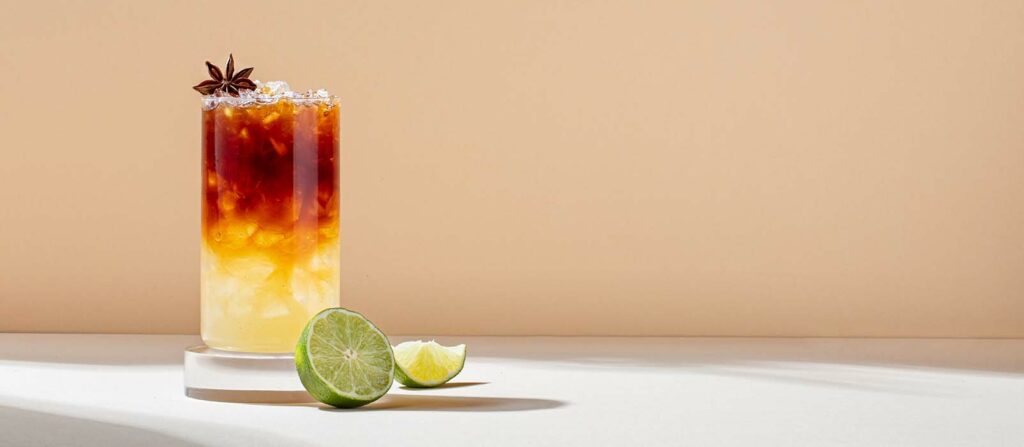 Comment préparer un Iced Coffee pomme citron ? - MaxiCoffee