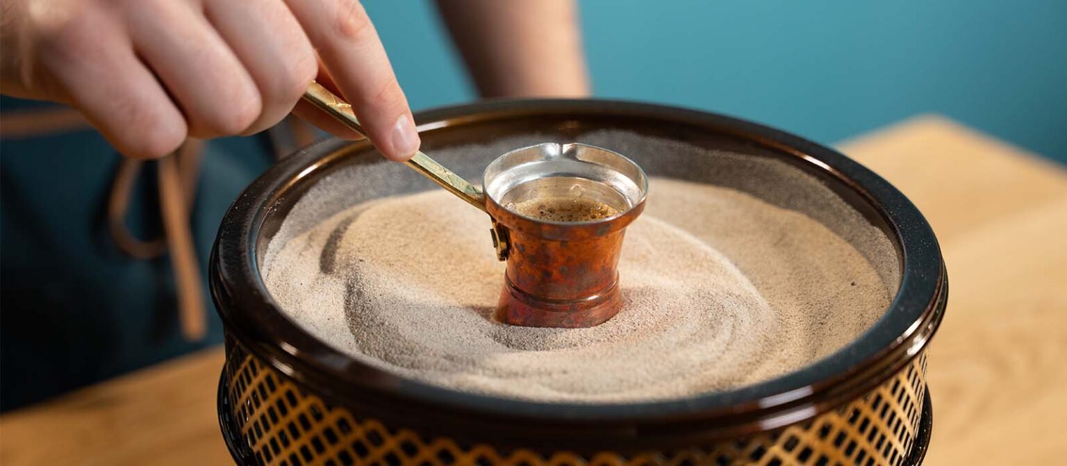Comment faire du café turc ? - MaxiCoffee